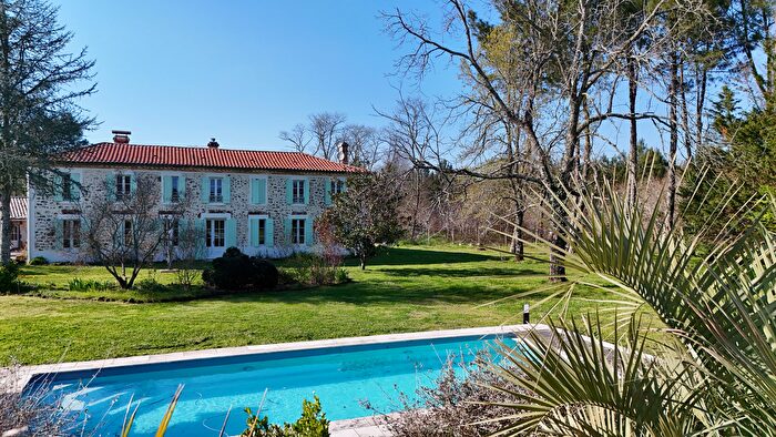 Maison à vendre - Belin-Béliet - 6 pièces - 4 chambres