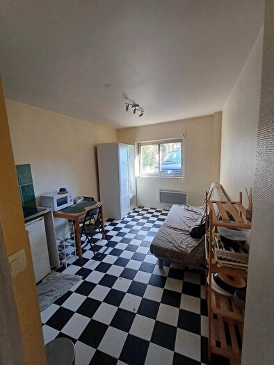 Le-Perollier, Écully : Appartement 1 pièce à louer