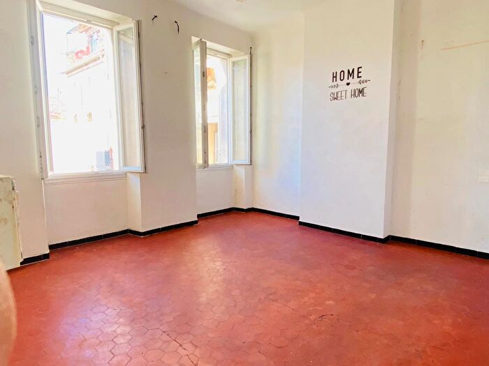 Appartement à vendre - Marseille e , Cours julien, Notre-Dame-des-Monts - 2 pièces - 1 chambre