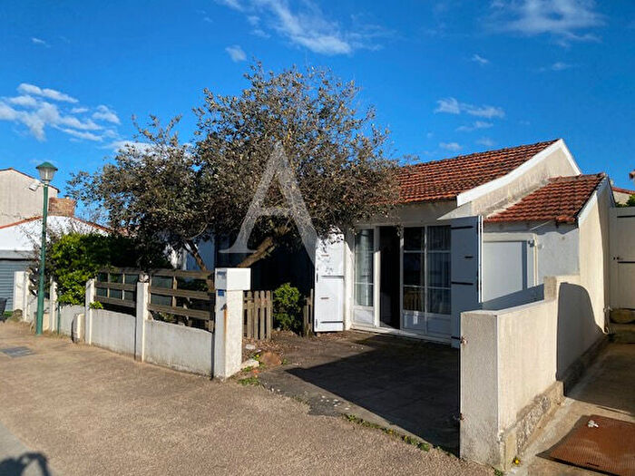 Maisons à vendre et appartements à louer - 1