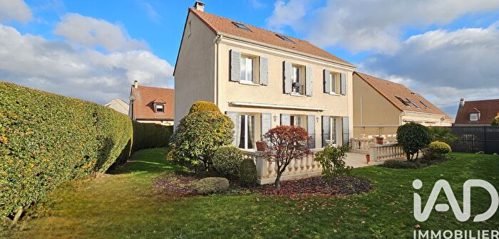 Maison à vendre - Attainville - 6 pièces - 4 chambres