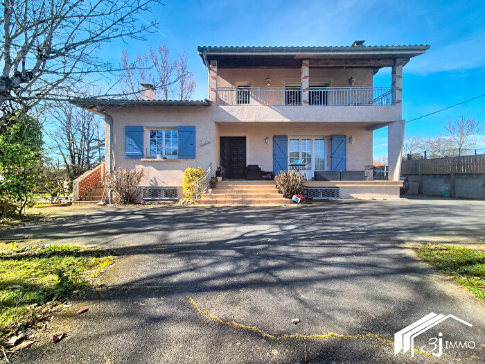 Maison à vendre - Montaigut-sur-Save - 5 pièces - 3 chambres