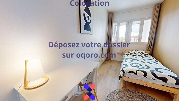 Appartement à louer - Barriere Saint Marc, Fleury-les-Aubrais - 5 pièces - 4 chambres