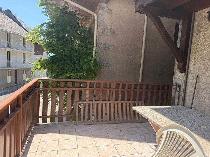 Maison 5 pièces à louer à Saint-Jean-de-la-Porte