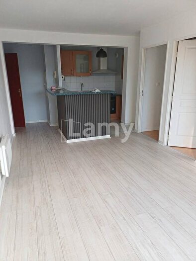 Appartement à louer - Saint Ladre-La Sablonniere, Crépy-en-Valois - 2 pièces - 1 chambre