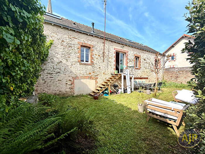 Maison 5 pièces à Sainte-Pazanne, à vendre