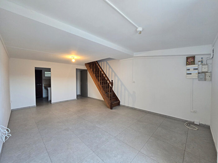 Maison 3 pièces à vendre à Saint-Pierre, Basse Terre les Bas, Basse Terre les Hauts, Les Casernes