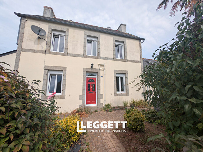 Maison 6 pièces à Poullaouen, à vendre