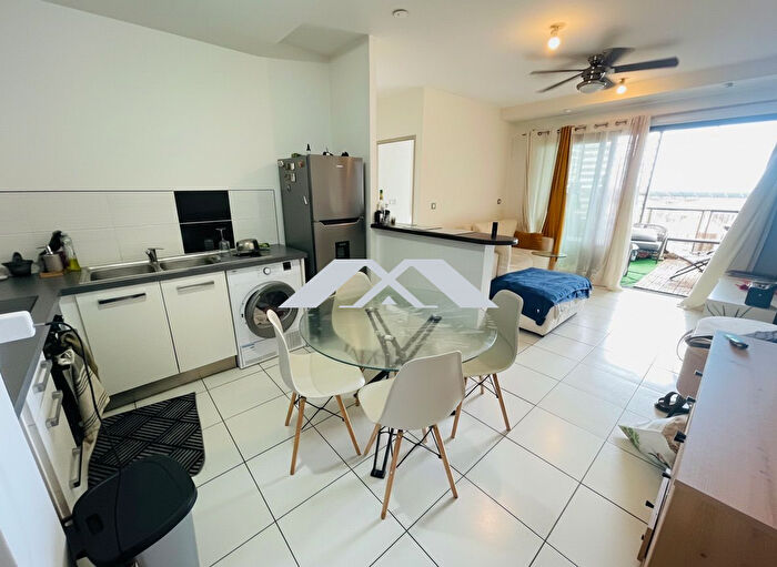 Appartement à vendre - Saint-Pierre, La Ravine Blanche, Front de Mer - 2 pièces - 1 chambre