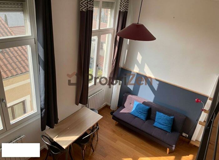 Appartement à louer - Pentes de la croix-rousse, Lyon er arrondissement - 1 pièce - 1 chambre