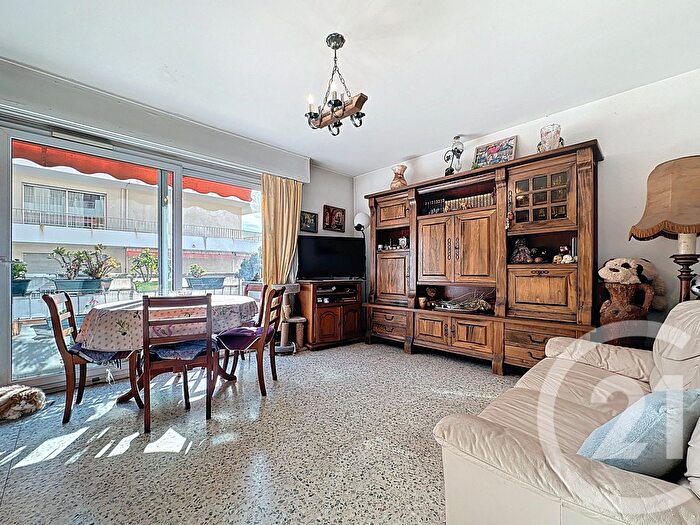Appartement à vendre - Antibes, Coeur de ville - 3 pièces - 2 chambres