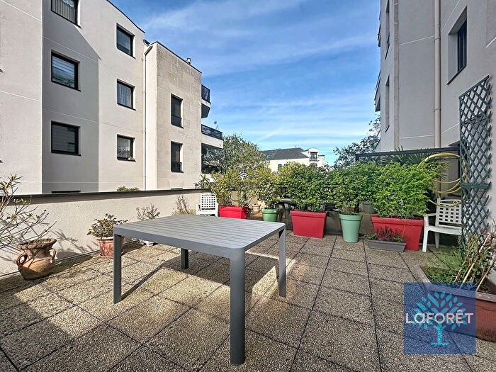 Noisy-le-Grand, Centre-ville - Appartement 3 pièces à vendre