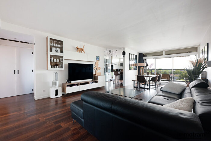 Appartement 4 pièces à Croix, à vendre