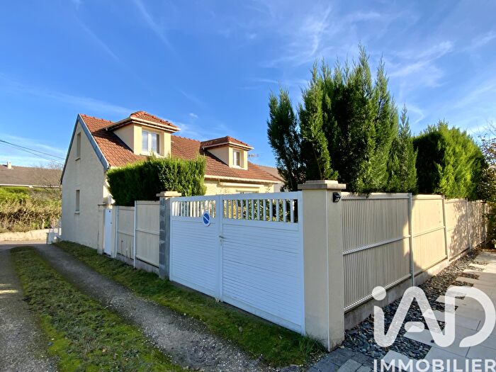 Maison à vendre - Neuves-Maisons - 4 pièces - 3 chambres