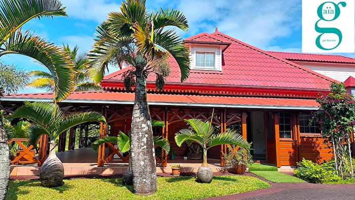 Maison à louer - Saint-André, Mille Roches, Rivière du Mât les Hauts, Porte des Salazes - 8 pièces - 4 chambres