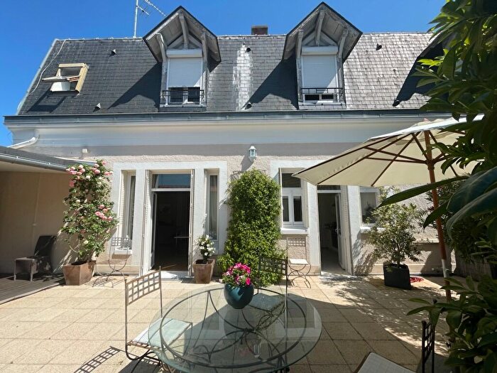 Appartement à vendre - Bourges - 4 pièces - 3 chambres