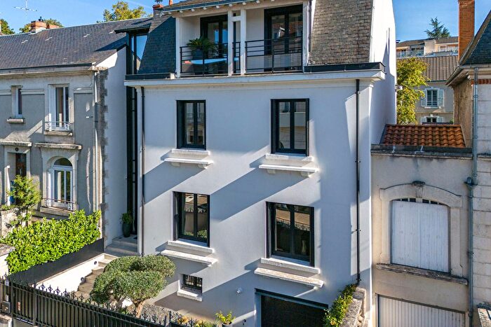 Maison à vendre - Périgueux, Haut-Périgueux, Pompidou Hôpital - 7 pièces - 4 chambres