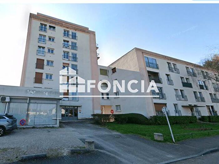 Ateliers SNCF, Chenôve : Appartement 2 pièces à louer