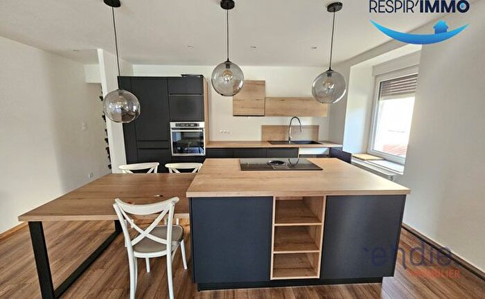 Appartement à louer - Longevelle-sur-Doubs - 4 pièces - 3 chambres
