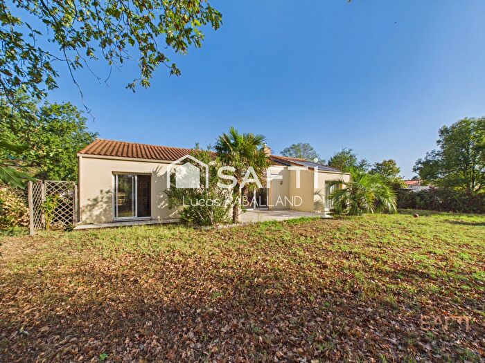 Maison 6 pièces à Saint-Philbert-de-Bouaine, à vendre