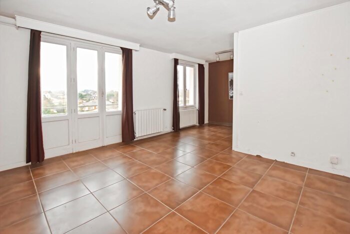 Appartement à vendre - Roanne, Mayollet - 3 pièces - 2 chambres