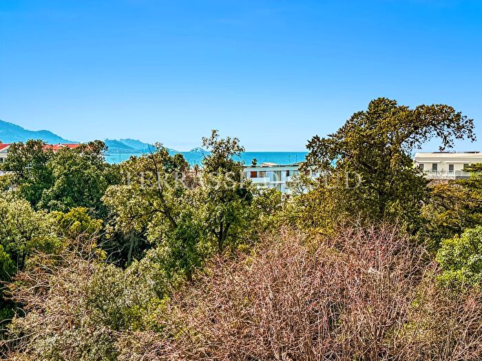 Appartement à vendre - Marseille e , Saint-Giniez - 4 pièces - 3 chambres