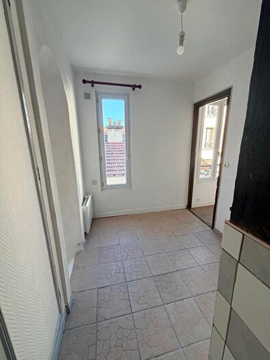 Appartement à louer - Levallois-Perret, Henri Barbusse - 1 pièce