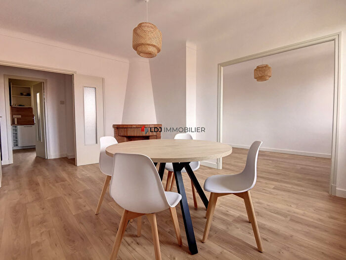 Appartement à louer - Perpignan, Clémenceau - 5 pièces - 3 chambres