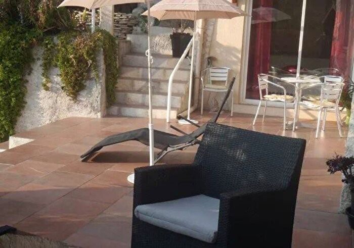 Appartement à louer - LEscarène - 2 pièces - 1 chambre