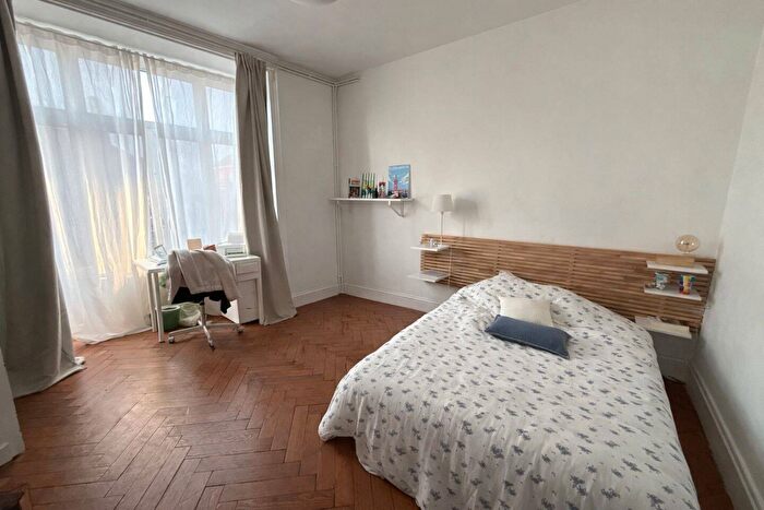 Appartement à louer - Wazemmes, Lille - 1 pièce - 1 chambre