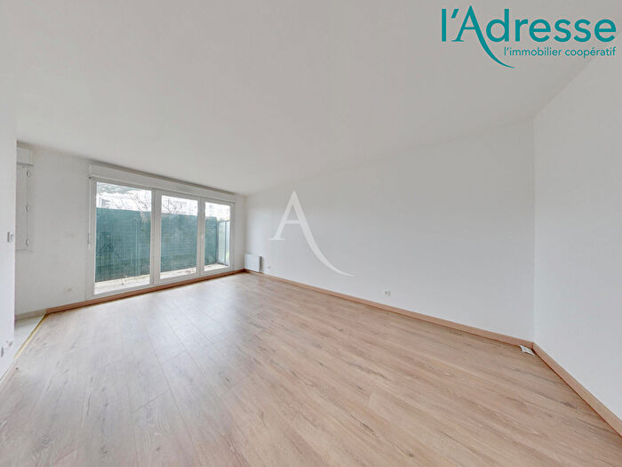 Noisy-le-Grand, Est : Appartement 2 pièces à vendre