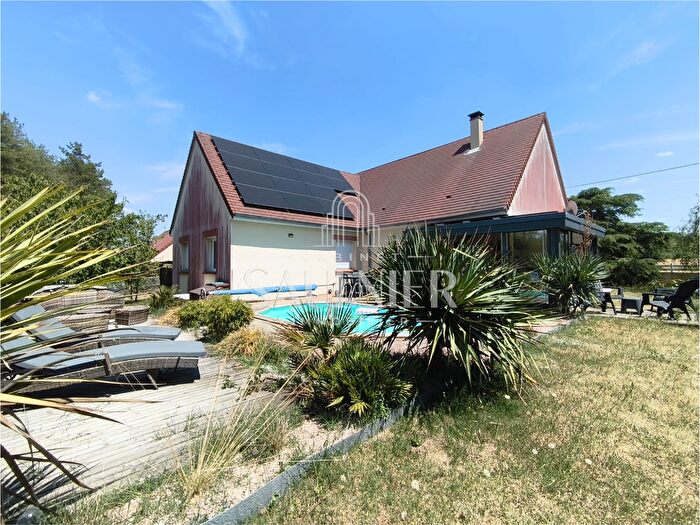 Villeny - Maison 8 pièces à vendre