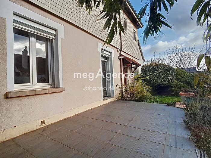 Maison 7 pièces à Joué-lès-Tours, Centre-ville, à vendre