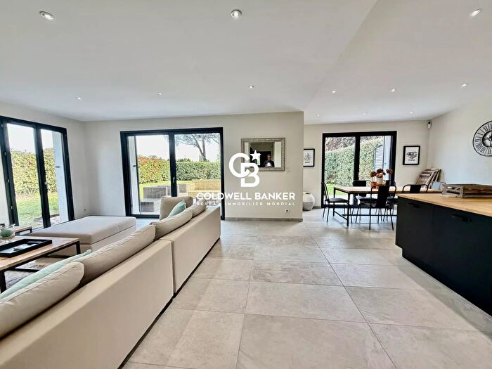 Maison à vendre - Cavalaire-sur-Mer, Le Parc- Frais Vallon, Le Jas - 4 pièces - 3 chambres