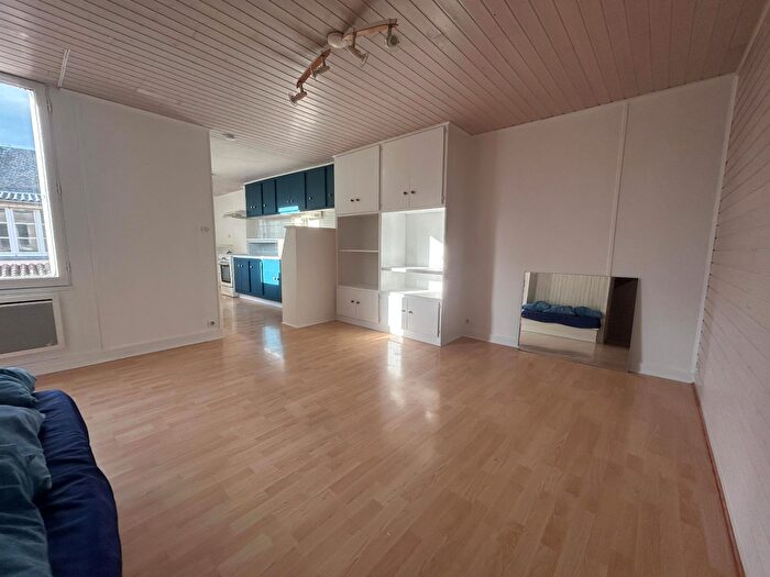 Appartement à louer - Thouars - 2 pièces - 1 chambre