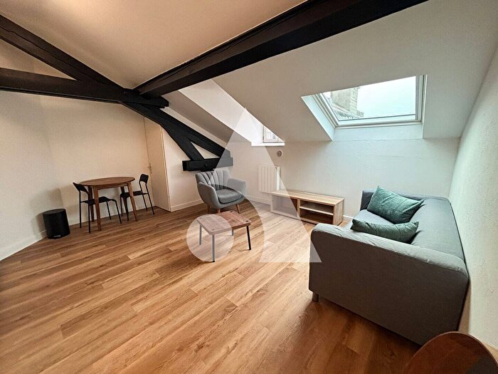 Appartement à louer - Centre Ville, Valserhone - 3 pièces - 2 chambres