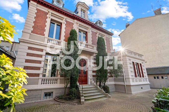 Maison à louer - Clément, Villeurbanne - 20 pièces - 12 chambres