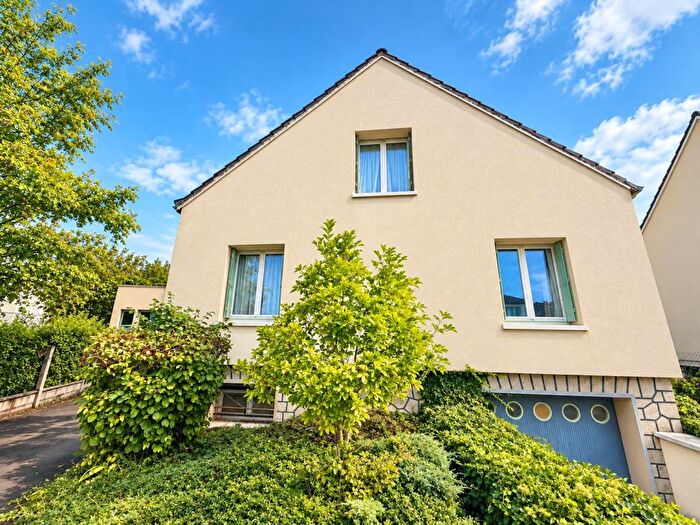 Maison 4 pièces à Mainvilliers, à vendre
