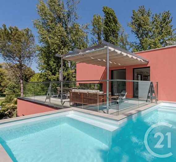 Maison 5 pièces à louer à Latresne