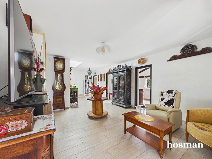 Maison à vendre - Saint-Médard-en-Jalles, Corbiac, Gajac, Magudas - 5 pièces - 3 chambres