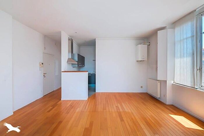 Appartement à louer - Jardin Public, Bordeaux - 3 pièces - 2 chambres