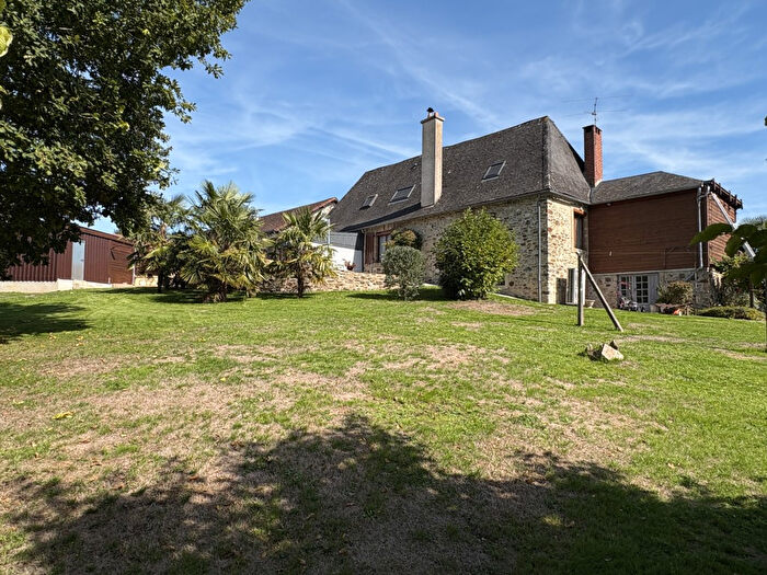 Maison à vendre - Arnac-Pompadour - 7 pièces - 3 chambres