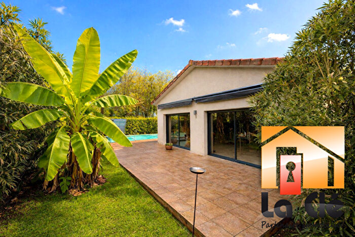 Maison à vendre - Roquefort - 5 pièces - 4 chambres