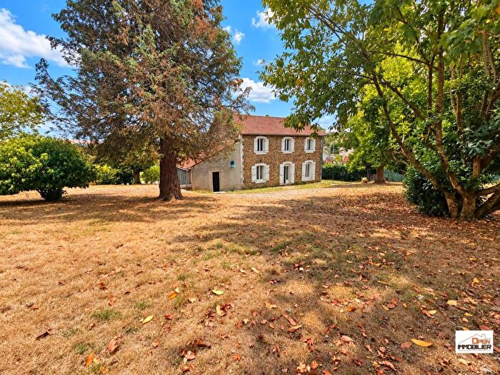 Saint-Denis-des-Murs - Maison 6 pièces à vendre