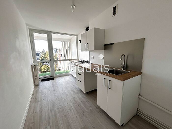 Appartement à louer - Saint-Lô - 4 pièces - 3 chambres