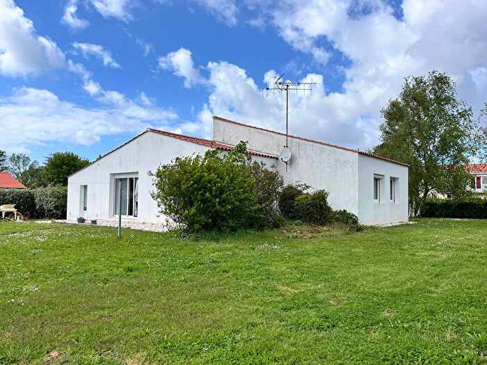 Maison à vendre - Challans, Route de Cholet, Route de la Roche-sur-Yon - 4 pièces - 3 chambres