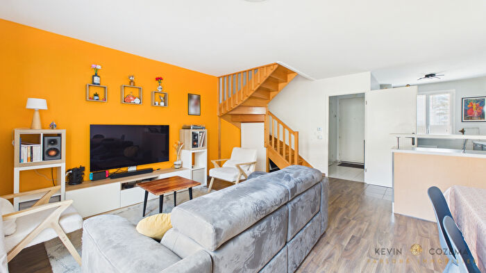 Maison à vendre - Saint-Pierre-du-Perray - 4 pièces - 3 chambres