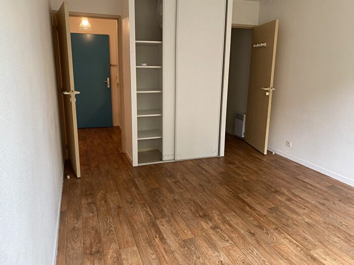 Appartement à louer - Pessac, Brivazac, Candau - 1 pièce