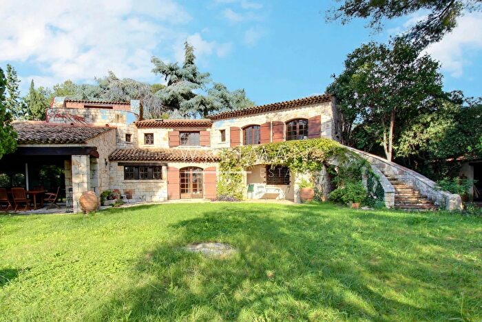 Colomars : Maison 11 pièces à vendre