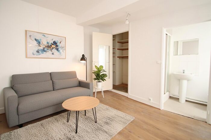 Appartement 1 pièce à Versailles, Notre Dame, à vendre